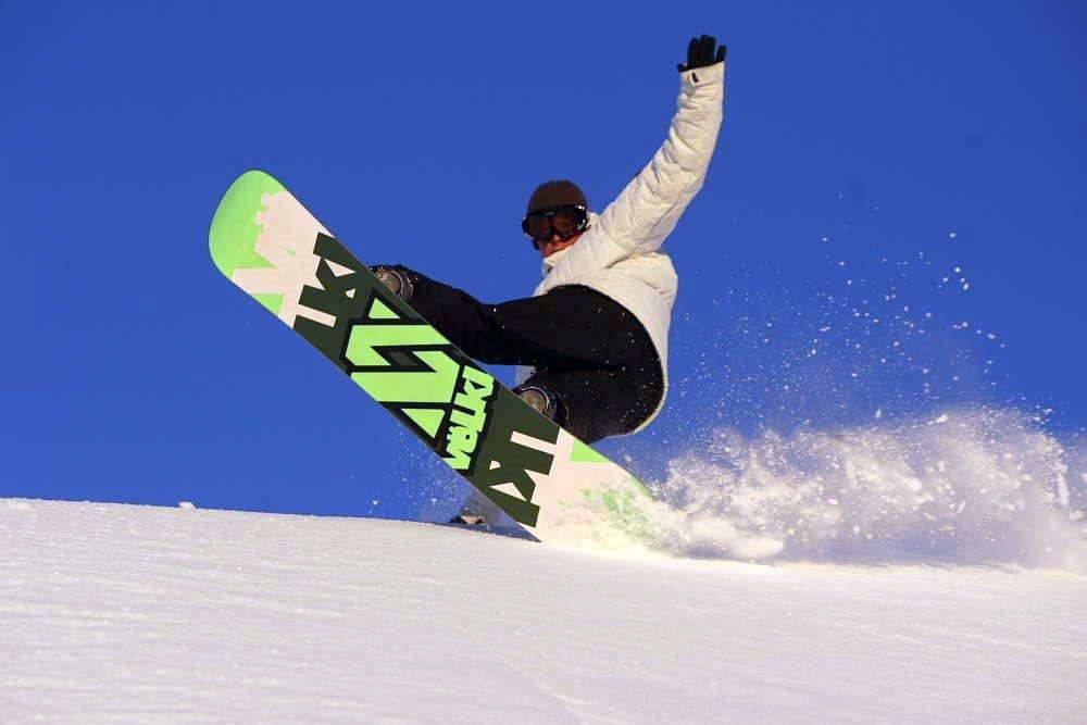 Snowboard Instructor Courses in New Zealand | SBINZ Level 2