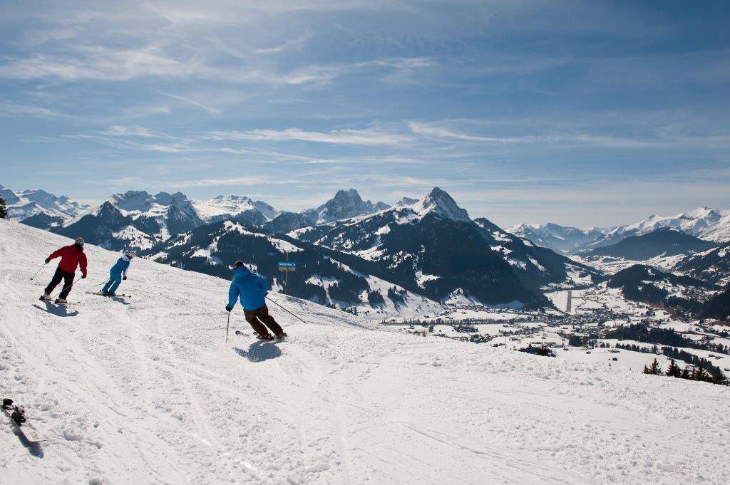 Ski Instructor Course with Guaranteed Job in Saas Fee + Japan